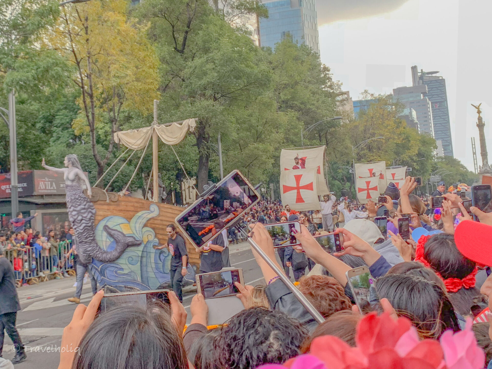 死者の日パレード当日の過ごし方【メキシコシティ】 | ふらたび