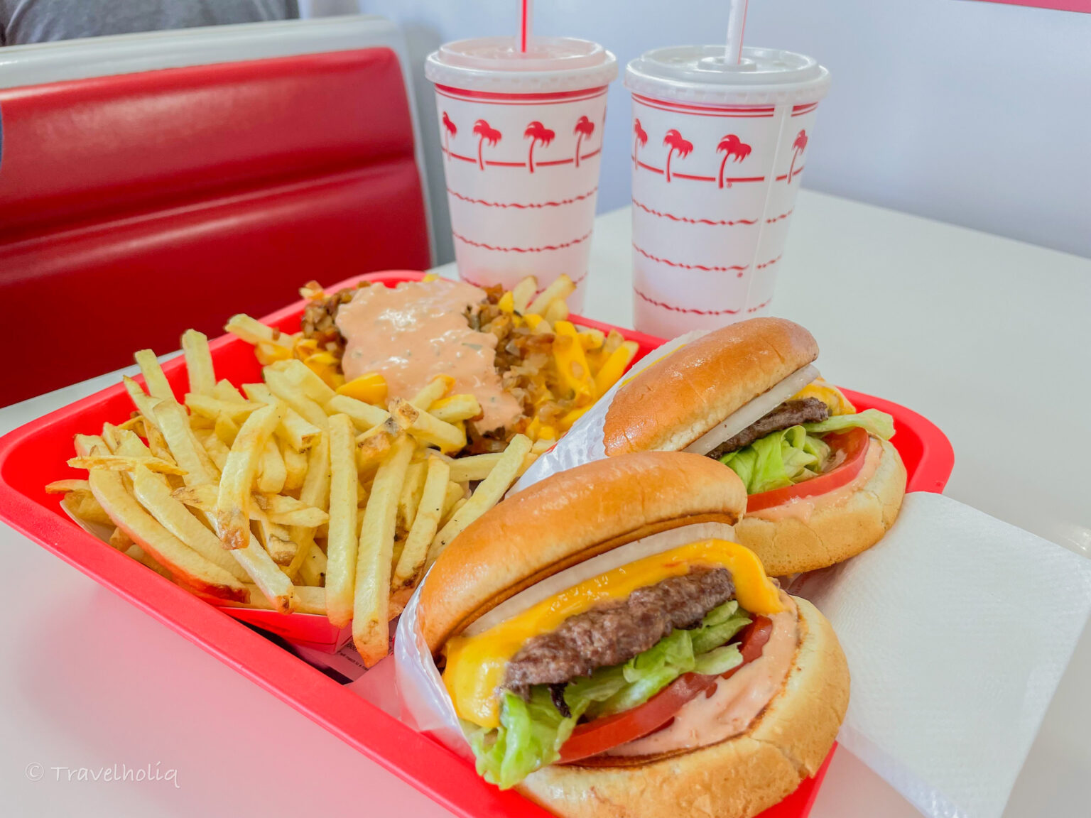 【2024体験記】In-N-Out天王洲ポップアップ！開店1時間前に整理券がなくなるほどの大人気 | ふらたび